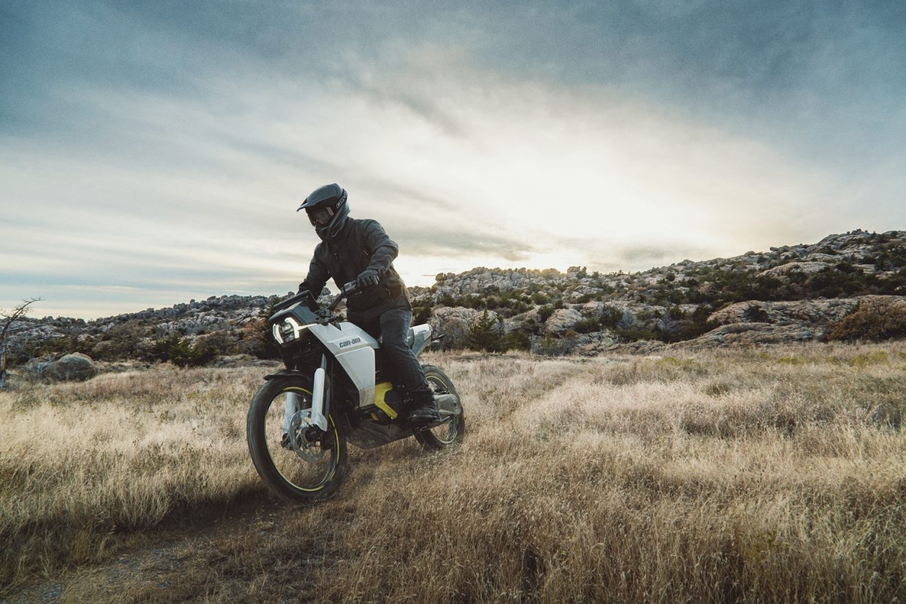 Des motos Can-Am électriques sur nos routes d’ici la fin 2024 ...